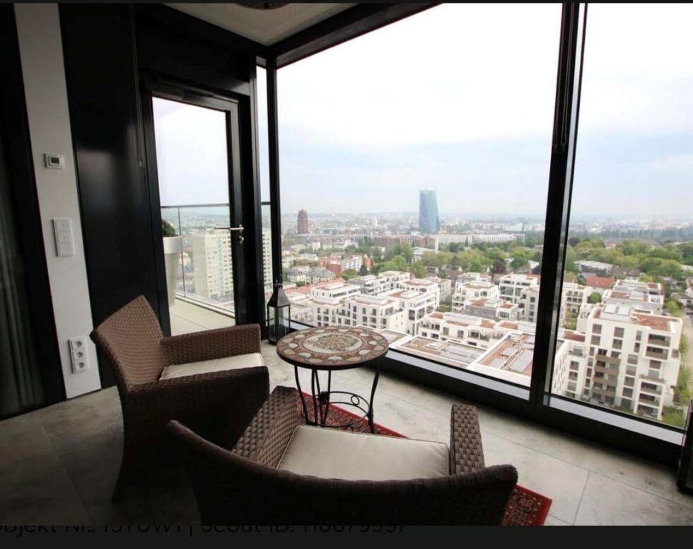 HENNINGER TURM - Traumhafte Wohnung mit Skylineblick - WAGNER ...